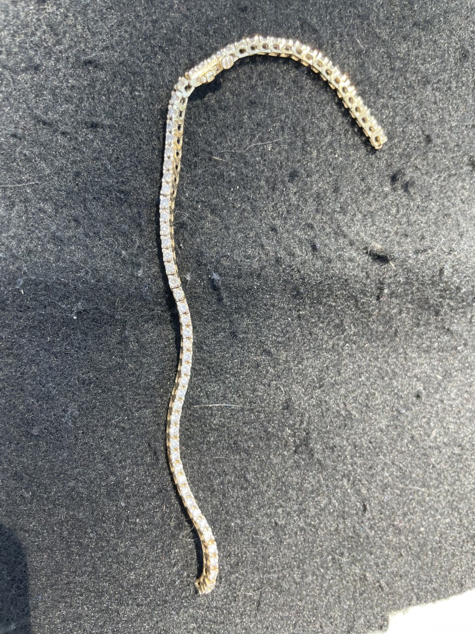 Lost Gold w/Diamonds Bracelet Underwater Found in Cass Lake Waterford ...