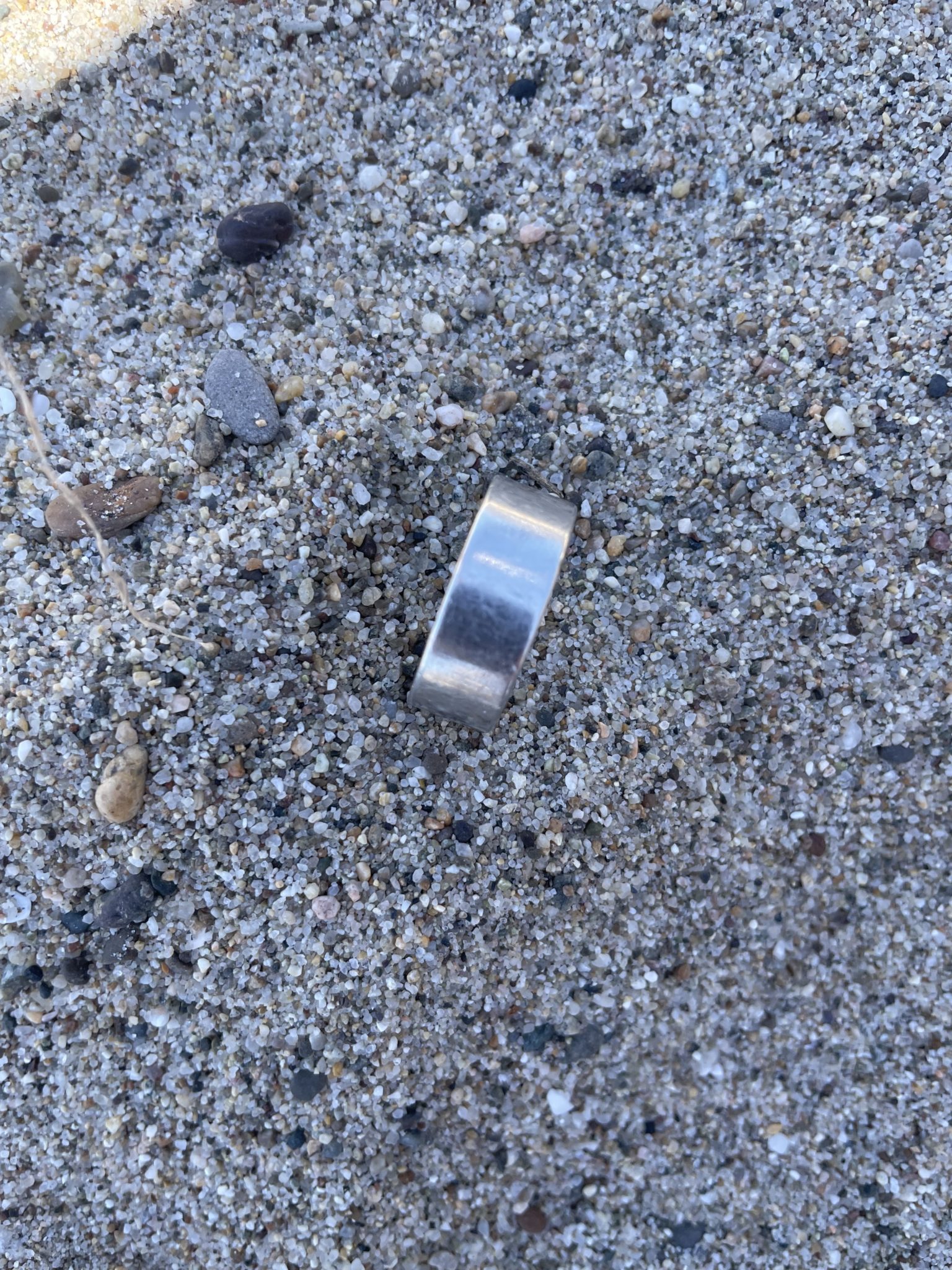 Expert Ring Recovery Swift Retrieval Of Lost Wedding Ring At Pt Mugu expert-ring-recovery-swift-retrieval-of-lost-wedding-ring-at-pt-mugu