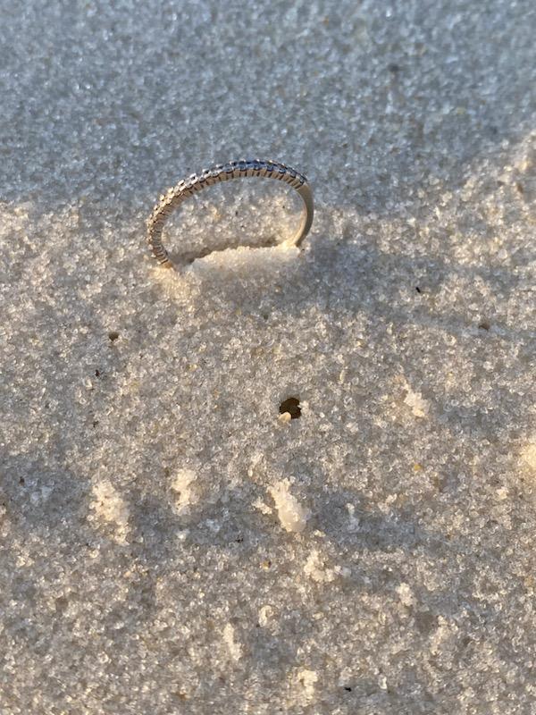 Loat wedding ring found in Panama City Beach, fl