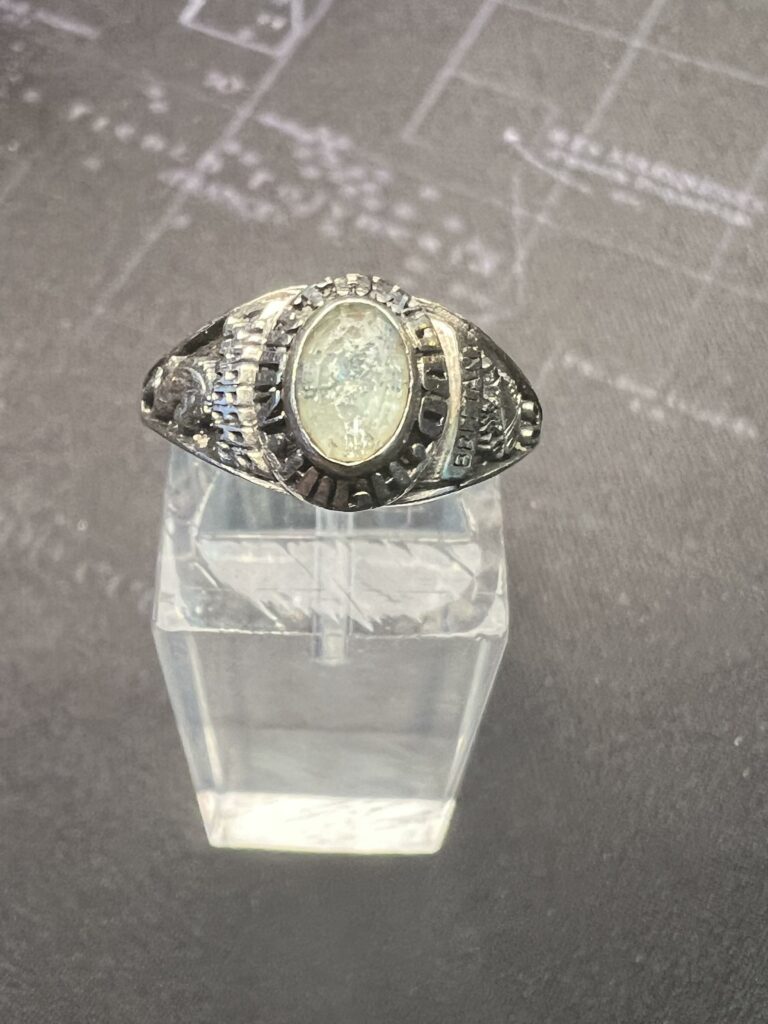HOW TO FIND A LOST CLASS RING Tag | The Ring Finders