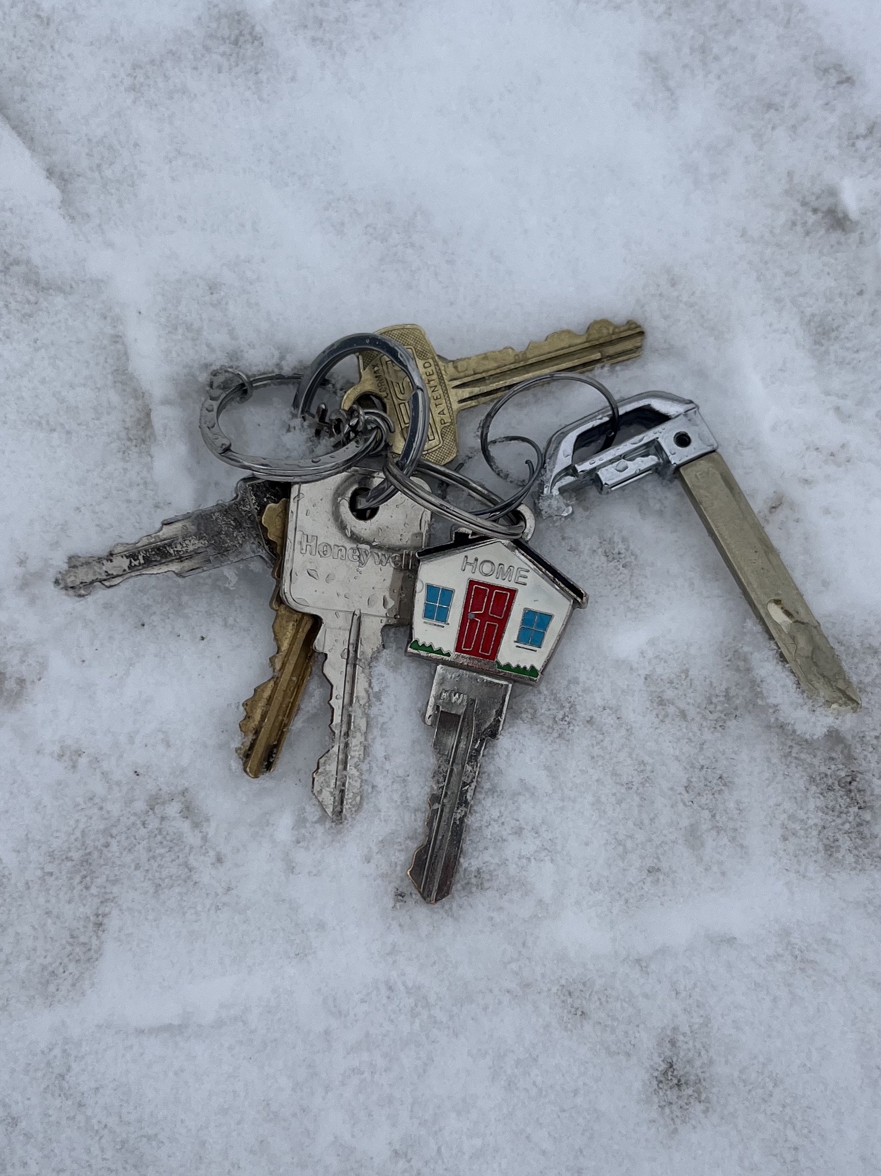 Lost and found car/key chain Peterborough Ontario