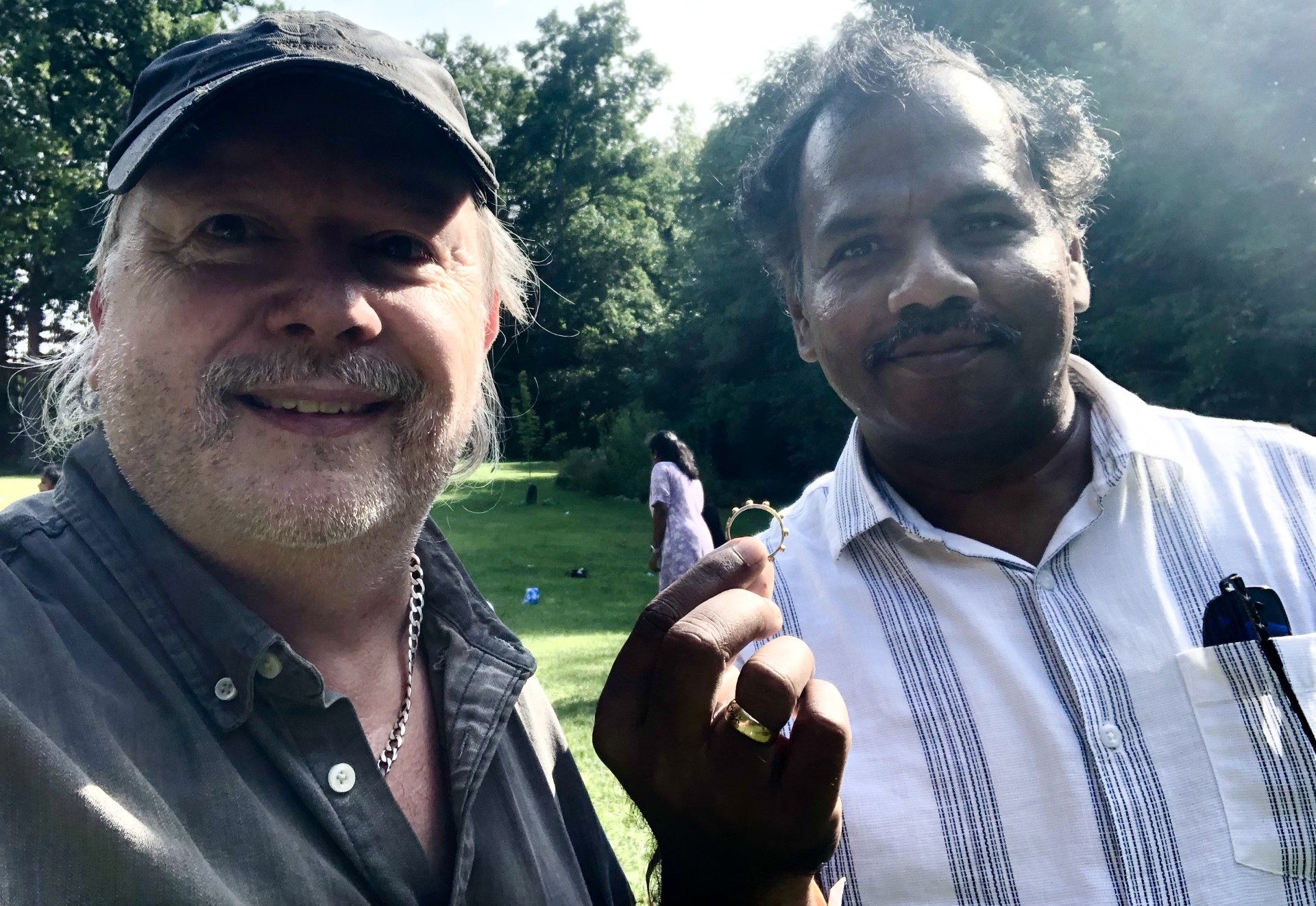 lost gold ring inside car vehicle detroit michigan Tag | The Ring Finders